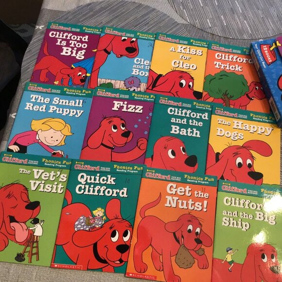 Scholastic | Other | Clifford The Big Red Dog Phonics Fun Reading ...